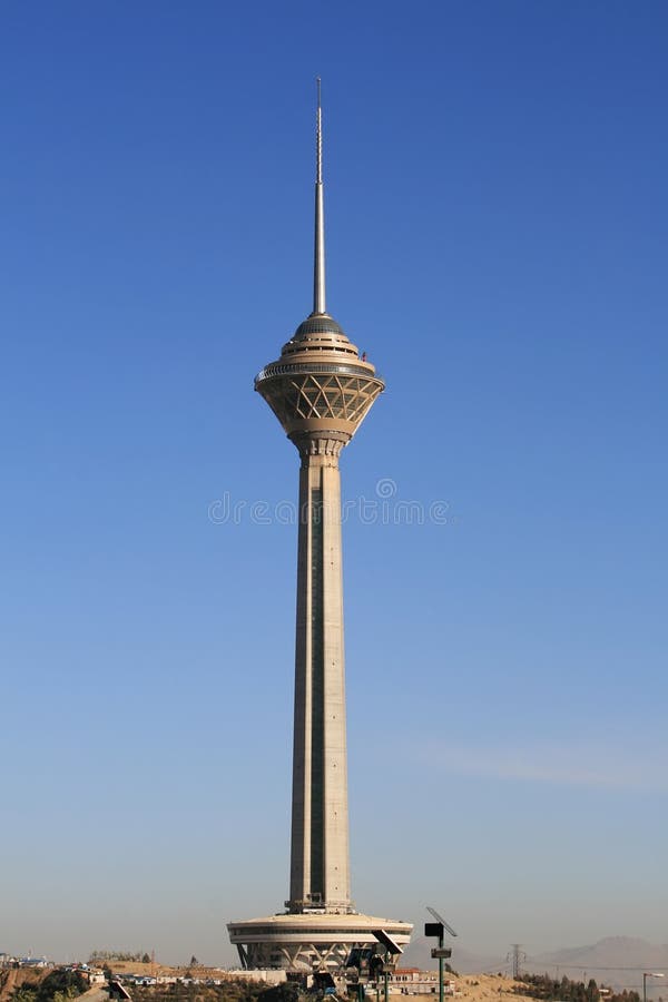 De Toren Van Milad in Teheran, Iran Stock Afbeelding - Image of azië ...