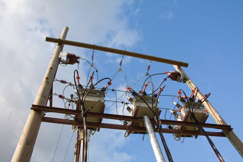 De Transformator Van De Elektriciteit Stock Foto - Image of installatie ...