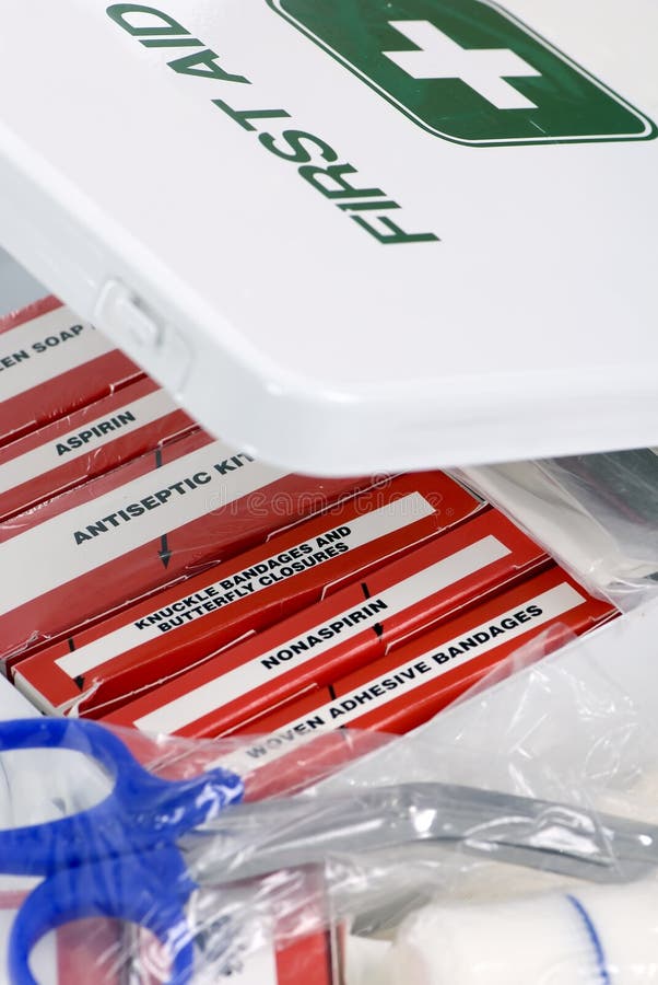 De Uitrusting Van De Eerste Hulp Stock Foto - Image of ziekenhuis ...