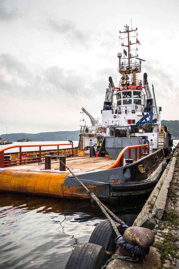 De Unie Van De Boot Van De Sleepboot Daimond - Antwerpen Stock Foto ...
