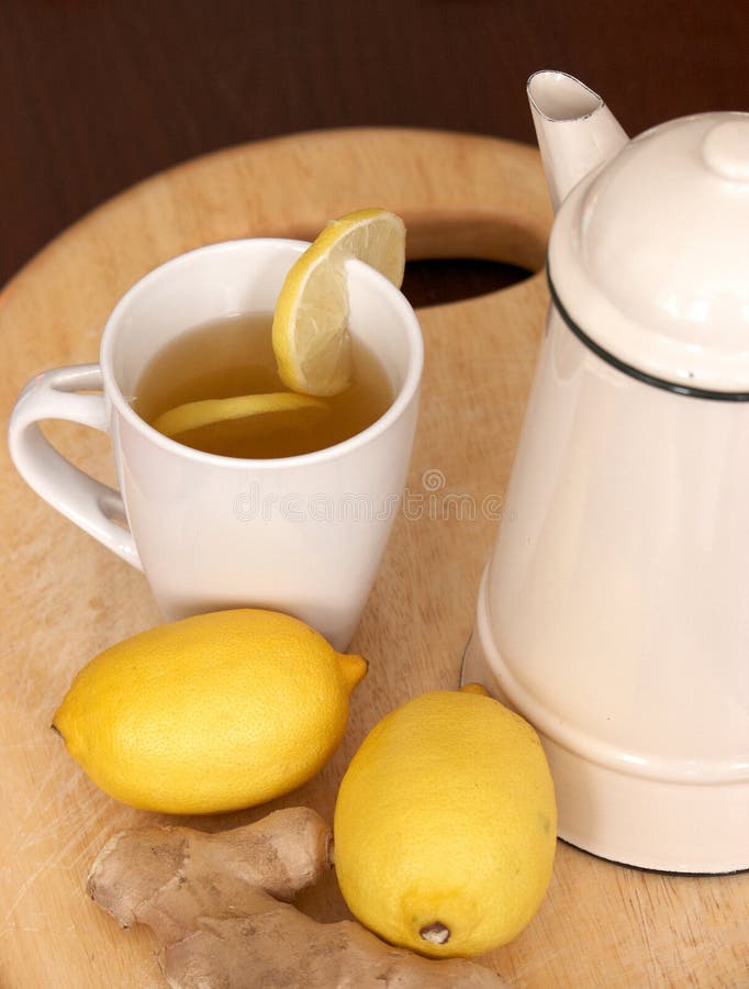 De Verse Thee Van De Citroen En Van De Gember Stock Foto - Image of ...