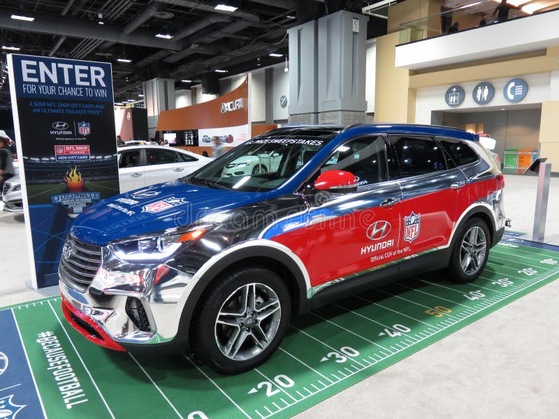 De Voetbaloversteekplaats Van Hyundai NFL Redactionele Stock Afbeelding ...