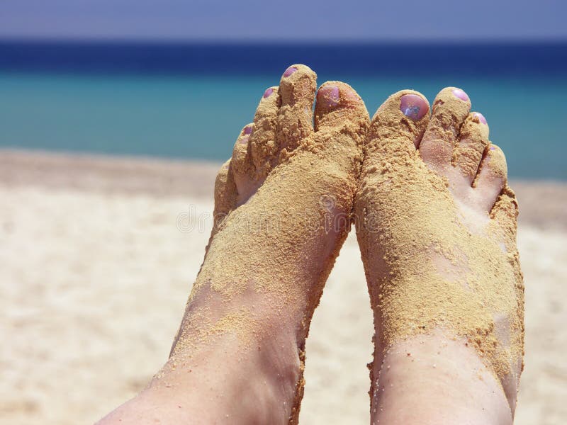 De voeten van vrouwen stock afbeelding. Image of persoon - 17438889