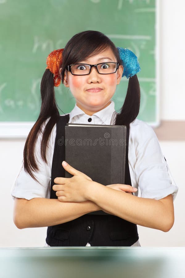 De Vrouwelijke Student Van Nerd Stock Foto - Image of boek, aziatisch ...