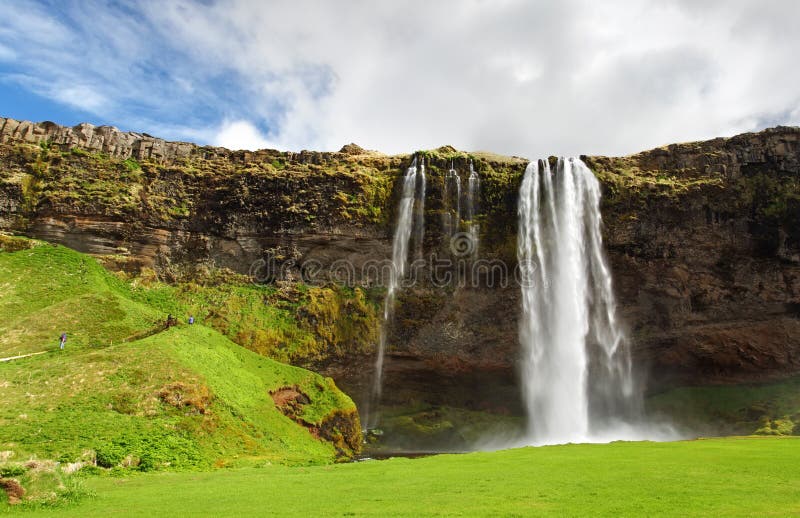 De Waterval Van IJsland - Seljalandsfoss Stock Afbeelding - Image of ...