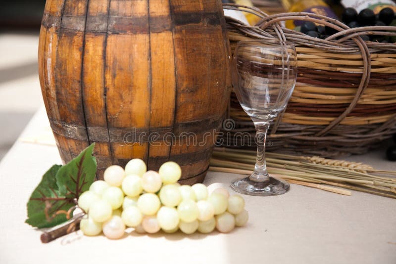 De wijn van het vat stock foto. Image of hout, wijn, vrucht - 13964204