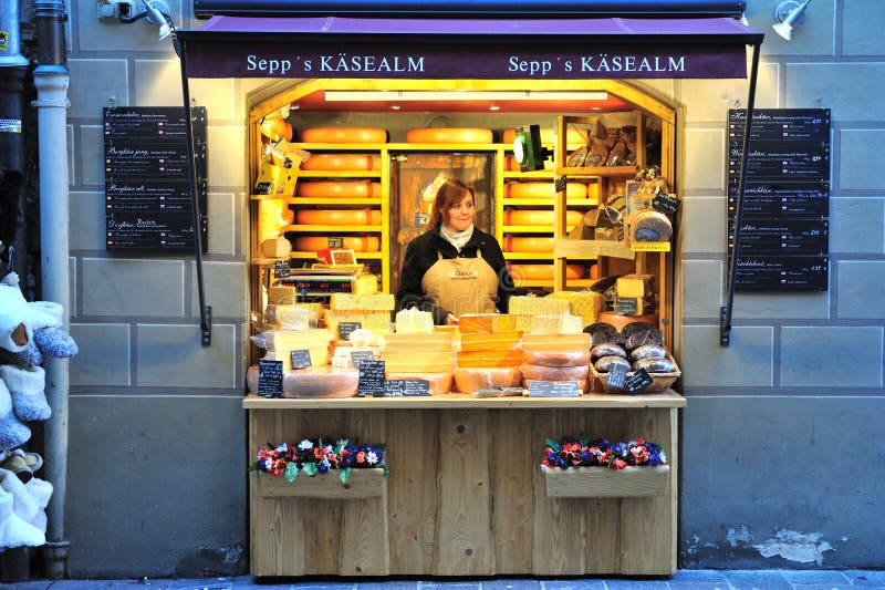 De Winkel Van De Kaas in Innsbruck Redactionele Fotografie - Image of ...