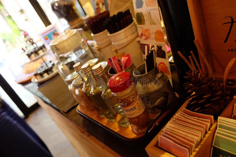 De Winkel van de koffie redactionele foto. Image of decoratief - 70664001