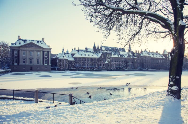 De winter in Den Haag stock foto. Afbeelding bestaande uit architectuur ...