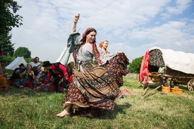 De Zigeuner Van De Groepsborodinsky Van De Ethnokunst, Moskou ...