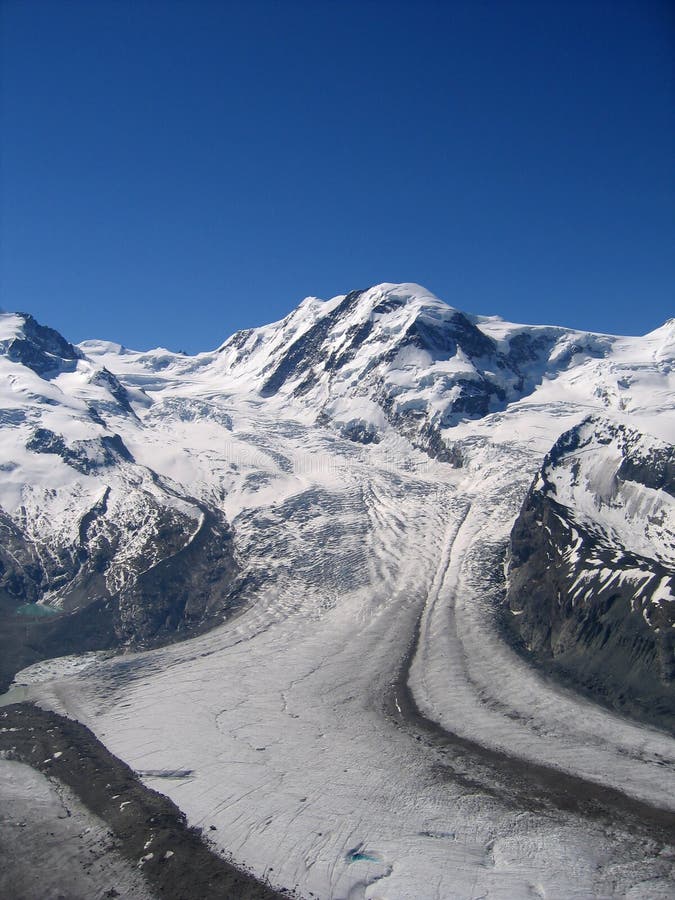 Zwitserse BergGletsjer stock foto. Image of toerisme, idyllisch - 893150