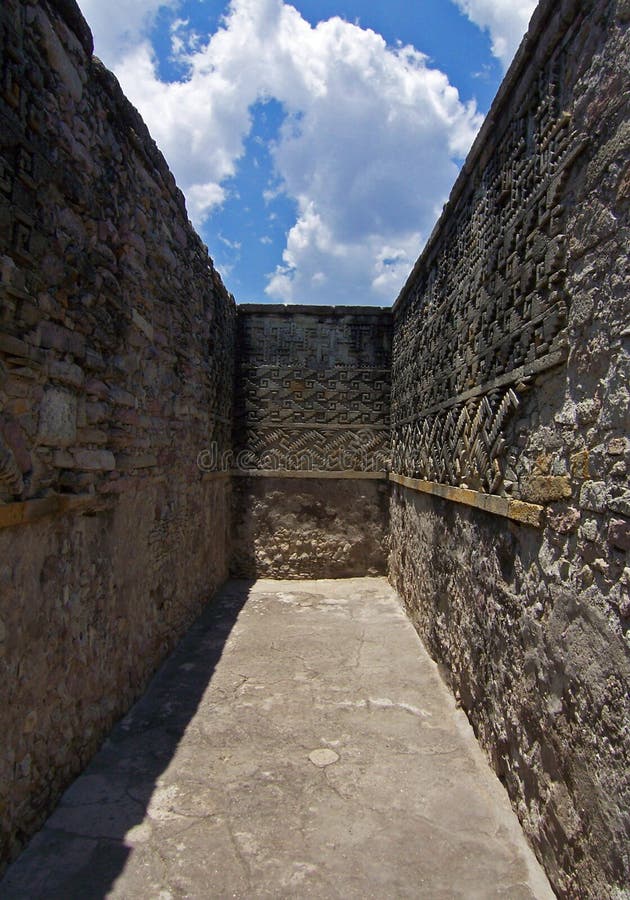 Dead End stock image. Image of maze, mayan, labyrinth - 7773493