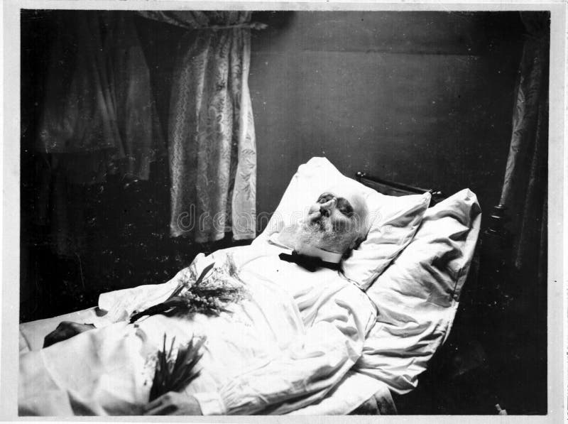 Dead Man Lit De Parade Picture. Image: 221375119