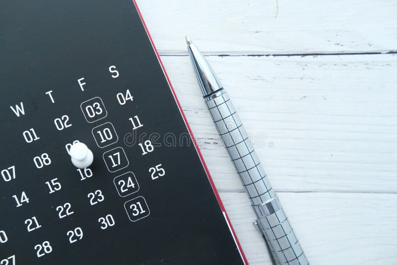 Deadline Concept with Push Pin on Calendar Date with Copy Space Stock ...