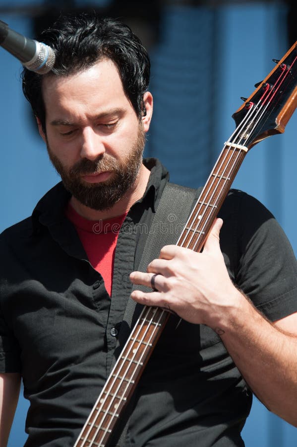 Dean Bernardini editorial stock image. Image of deftones - 26832029