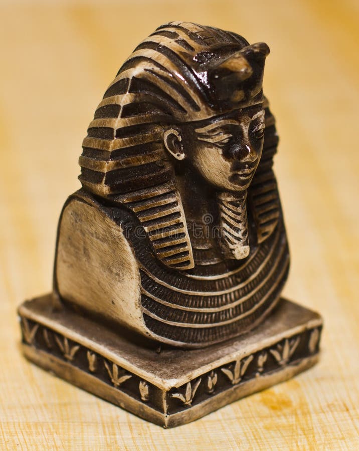 Death Mask of Tutankhamun Side View Stock Photo - Image of symbol ...