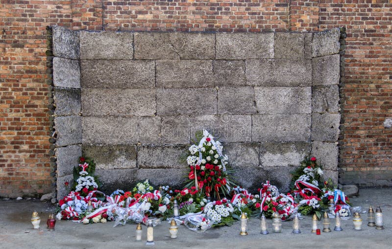 Death Wall at the Auschwitz Editorial Stock Photo - Image of halt ...