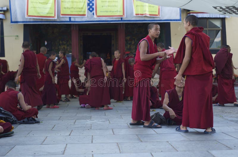 Debating Tibetan Monks editorial image. Image of kathmandu - 51724205