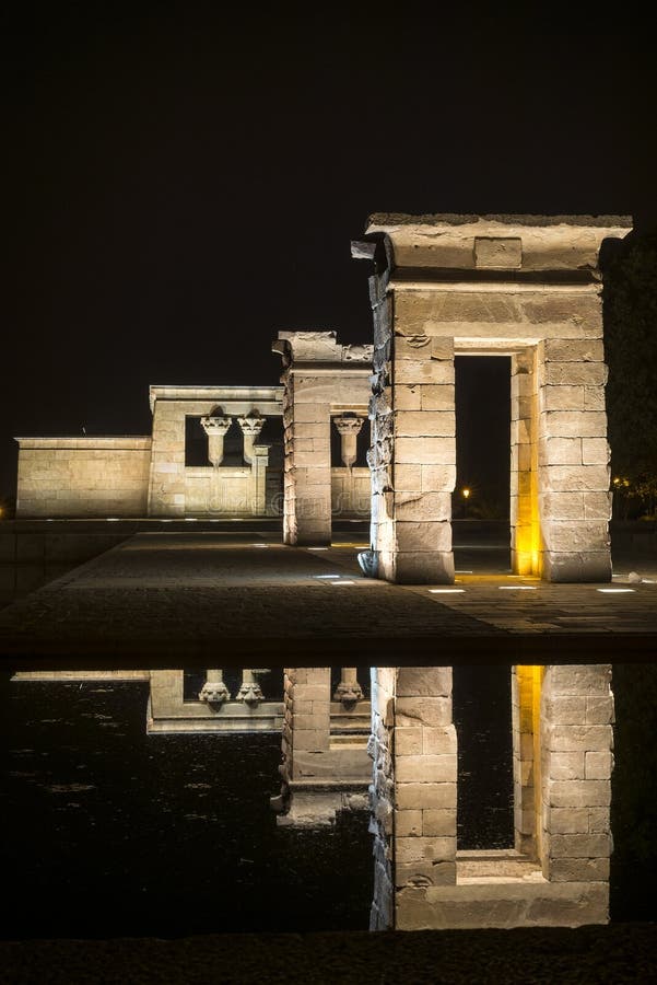 Debod Temple at night editorial photography. Image of egypt - 49164642