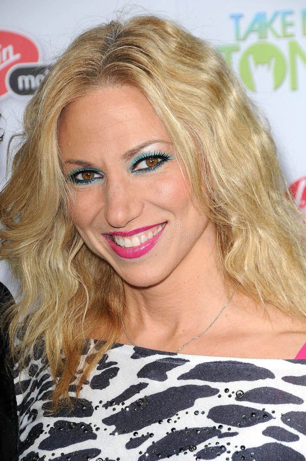 Deborah Gibson's Instagram, Twitter & Facebook on IDCrawl