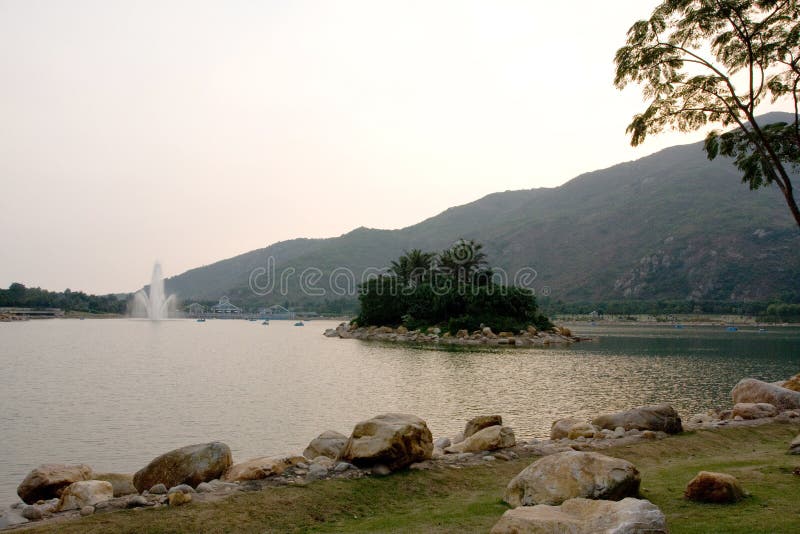 2 Dec 2007 the Lake, Inspiration Lake Recreation Centre, Hk Stock Photo ...