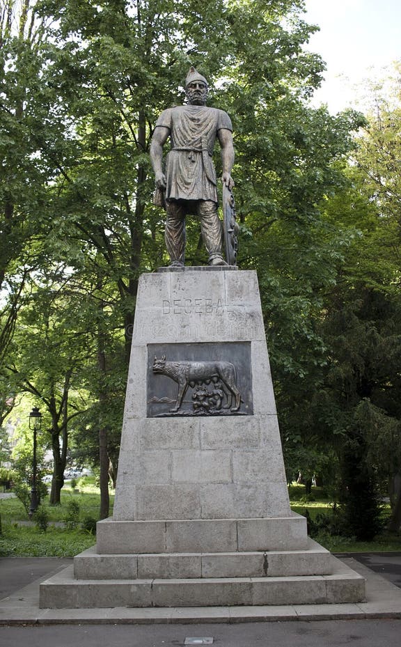 Decebal statue in Deva editorial image. Image of trees - 70779605