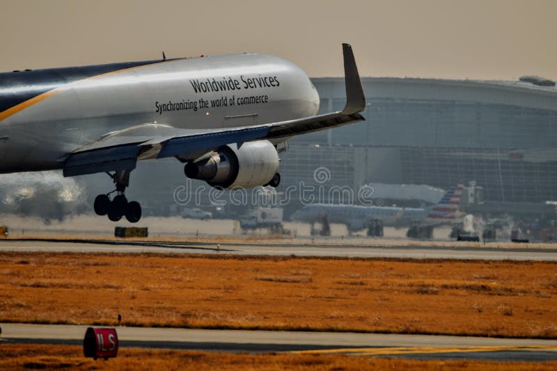 UPS Boeing 767 Coming in for a Landing Editorial Stock Image - Image of ...