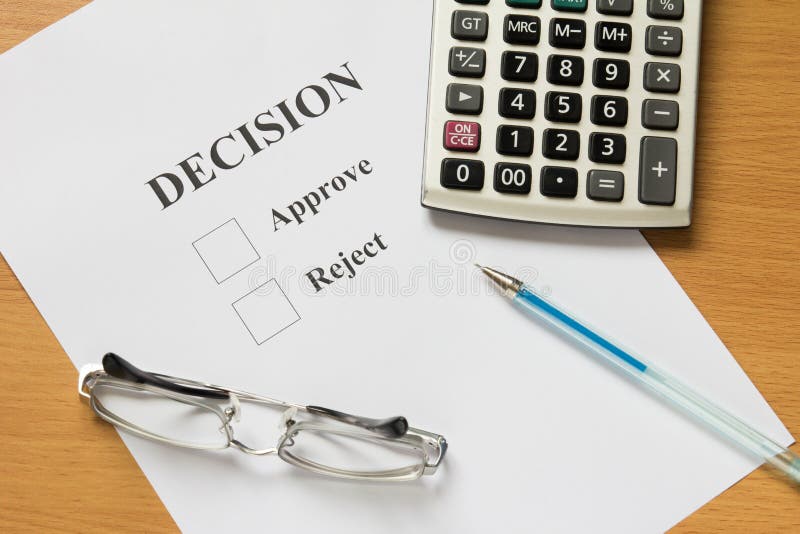 Decision Paper on Wood Table Stock Image - Image of think, paper: 70010531