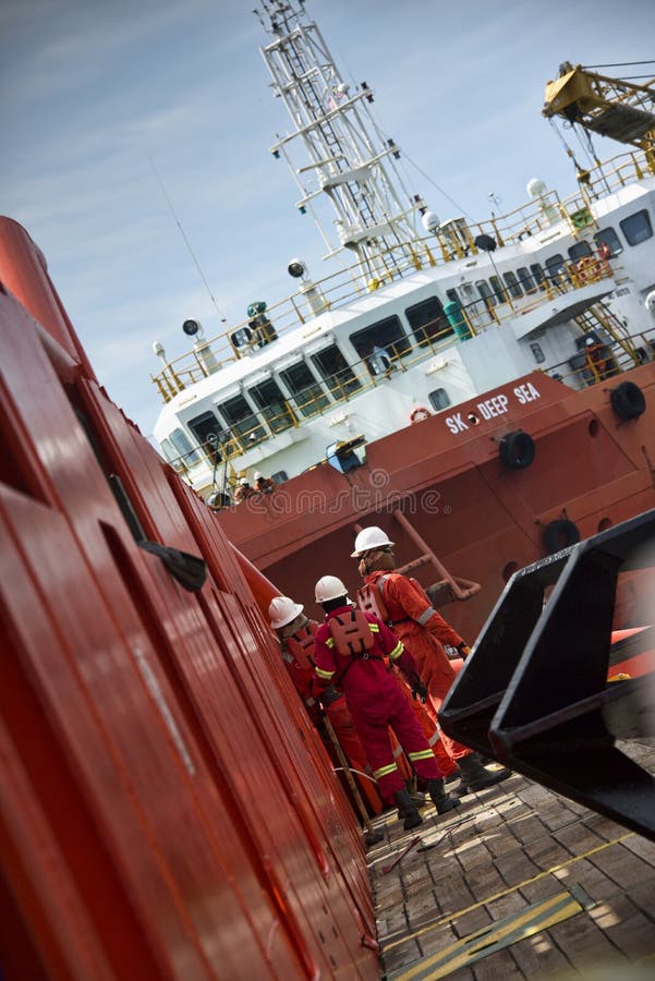 Deck crew working on deck editorial photo. Image of drill - 85371726