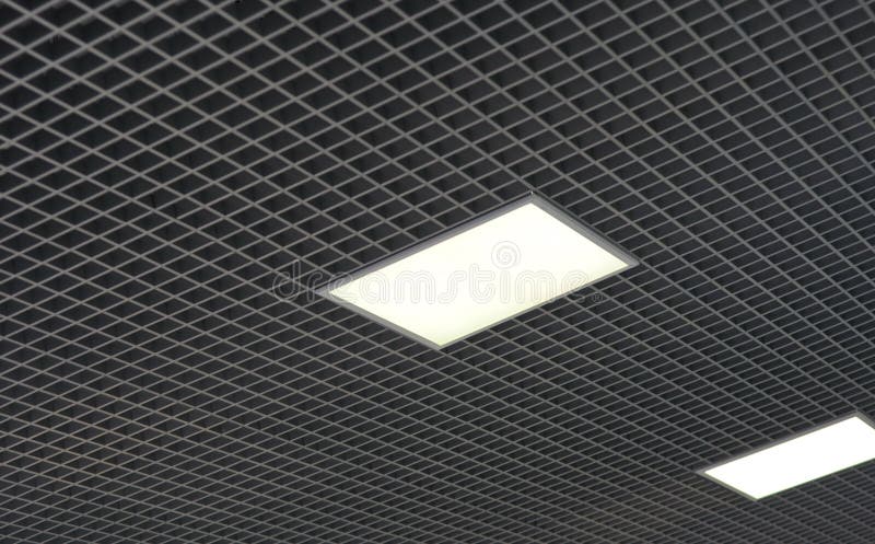 Lampe in der Bürodecke stockfoto. Bild von feder, bildschirm - 53616786