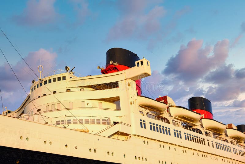 Decks Van Het Klassieke Cruiseschip Stock Afbeelding - Image of ...