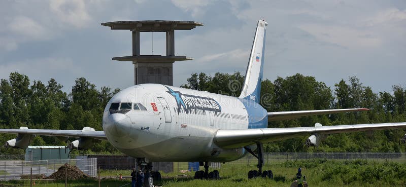 Decommissioned Aircraft IL 86 Editorial Stock Photo - Image of december ...