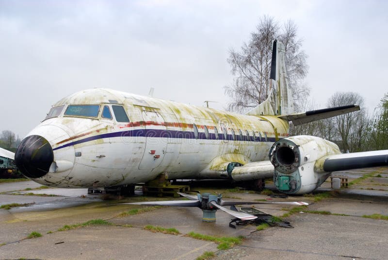 Decommissioned Vintage Airplane Stock Image - Image of civil, cockpit ...