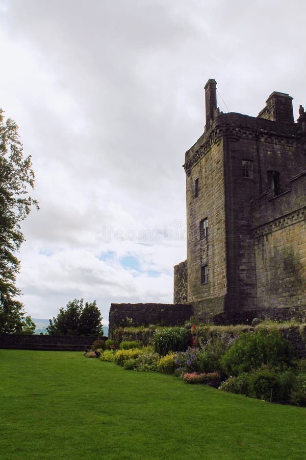 Decor of the Medieval Scottish Stirling Castle on the Hill Editorial ...