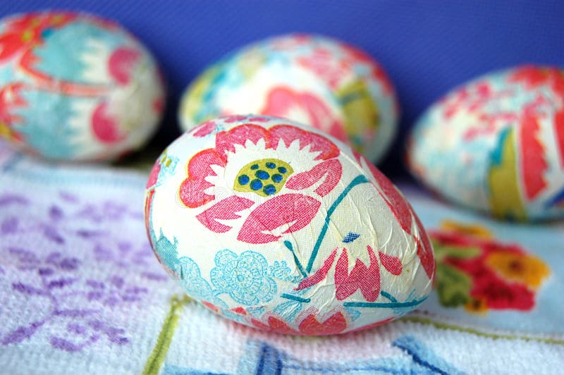 Decorated Floral Easter Eggs Stock Image - Image of color, eggs: 67056175