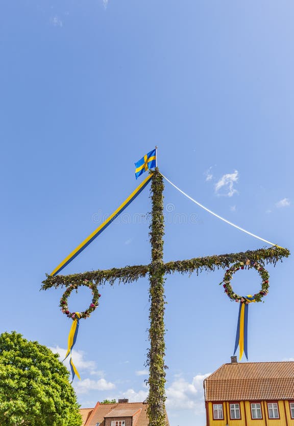 Midsummer tree in Sweden stock image. Image of flowers - 183181237