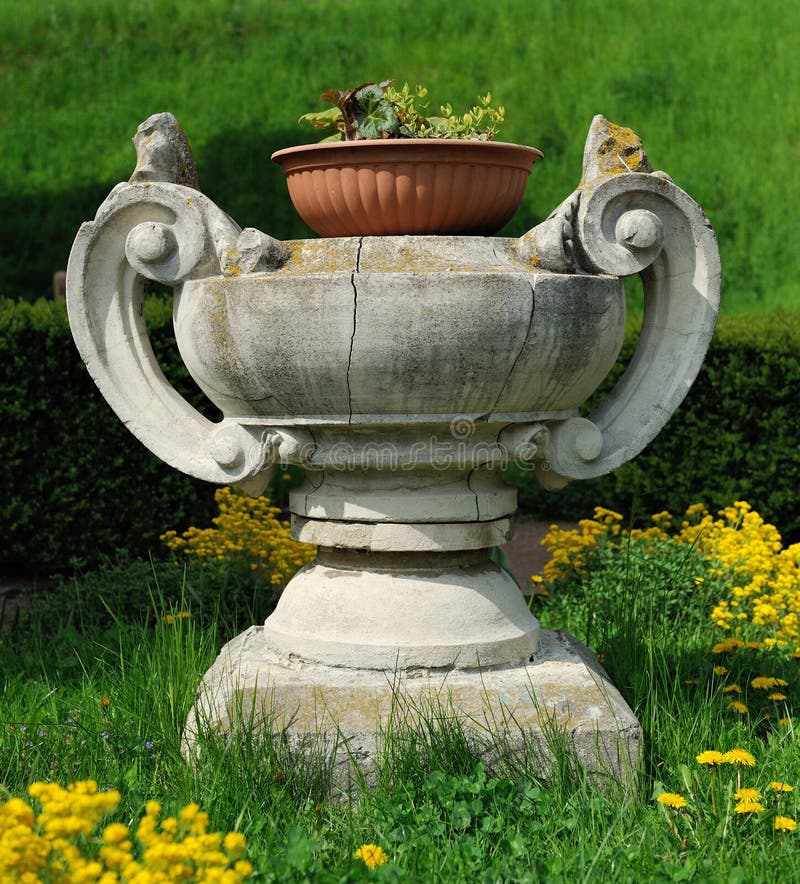 Decorating Big Stone Steps Garden Stock Photos - Free & Royalty-Free ...