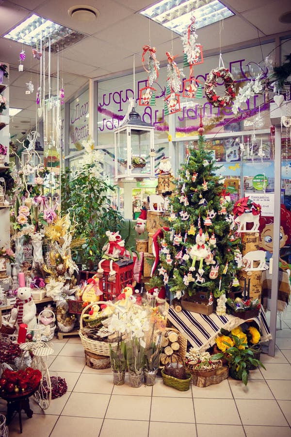 Decoration flower shop editorial image. Image of rose - 83046920