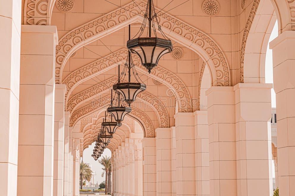 Decorative Arch of a Mosque Stock Image - Image of emirates, islamic ...