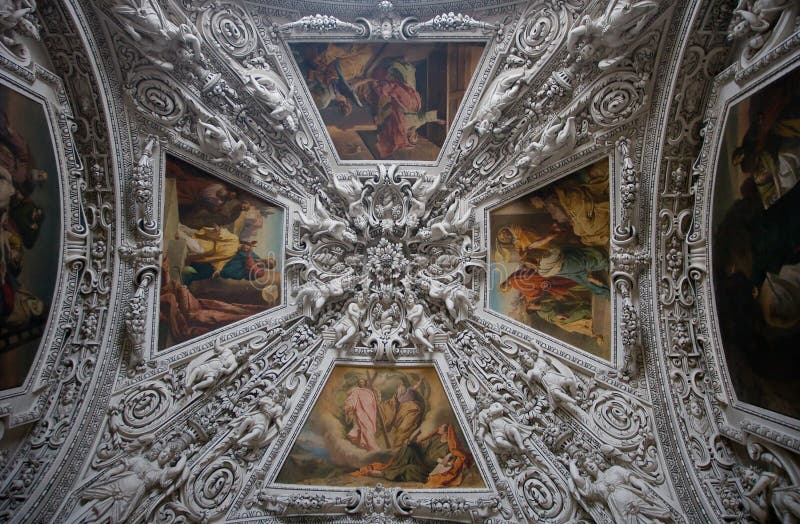 Decorative Ceiling Traditional Chinese Stock Image - Image of holy ...