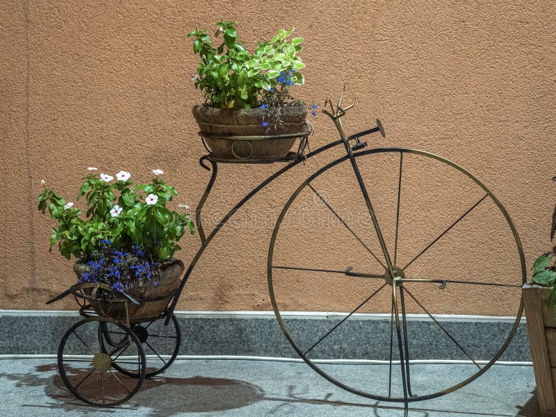 Decorative Flower Stand in the Shape of a Bicycle with Flower Pots and ...