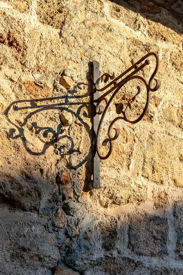 Face Decorative L Brackets