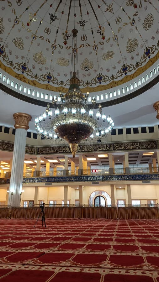 Decorative Lights of the Great Mosque of the Islamic Center of Rohul ...