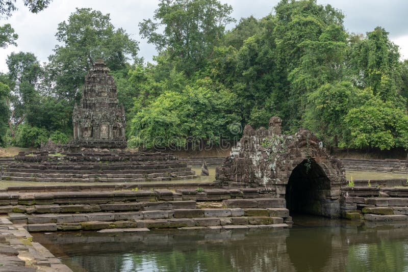 Decorative Stone Monuments in Ponds with Trees Stock Image - Image of ...