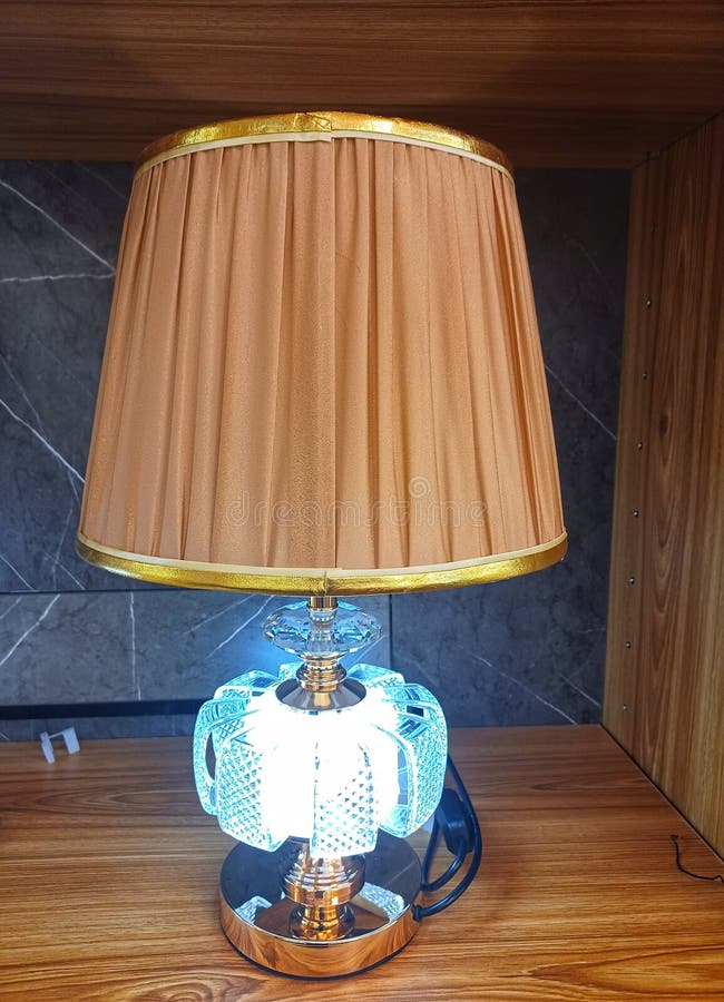 Decorative Table Lamp on the Table,modern Table Lamp Crystal beside LED ...