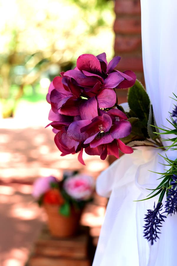 Decorative Wreath, Wooden Reed Support for Flower Arrangement Stock ...