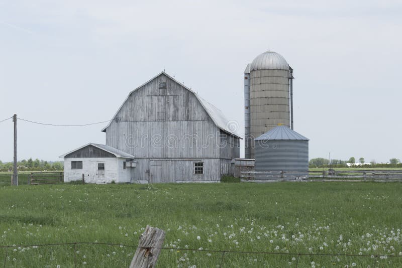 Old Decrepit Country House stock photo. Image of rusting - 227608022