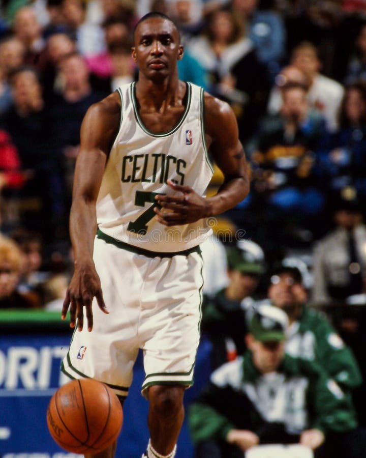Dee Brown, Boston Celtics editorial photography. Image of center - 44407037