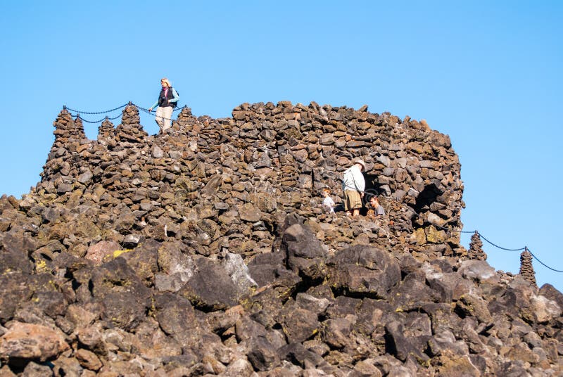 Dee Wright Observatory Ai Giacimenti Di Lava Nell'Oregon Centrale ...