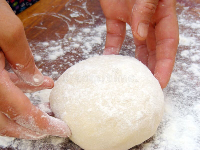 Deeg stock afbeelding. Image of gebak, gastronomisch - 15568657